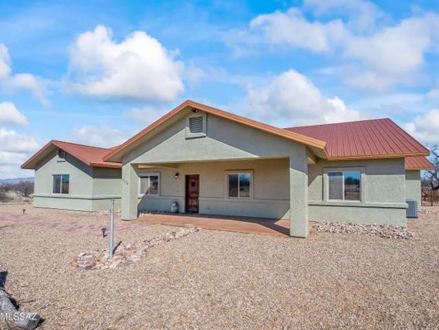 3274 W Thunder Pass Rd, Benson, AZ 85602