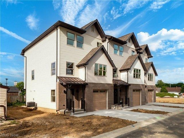 3274 Warren Rd Unit 2, Cleveland, OH 44111