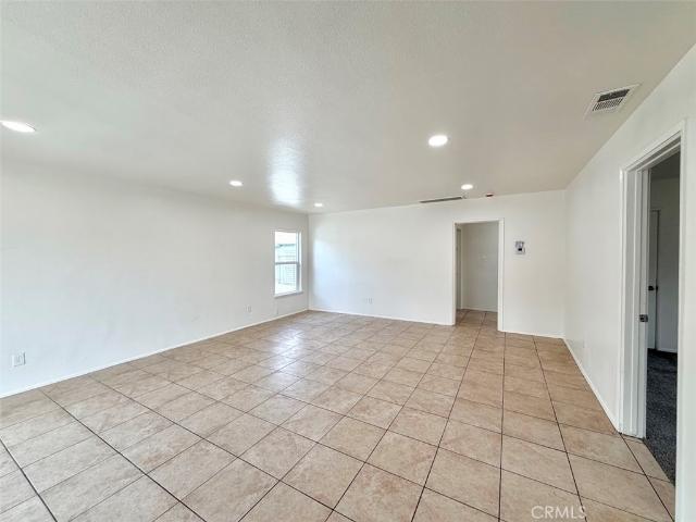 3275 N F