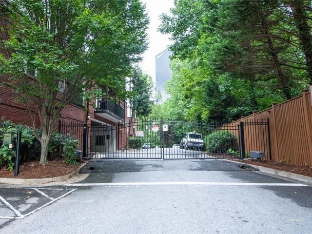 3275 NE Lenox Road NE 207