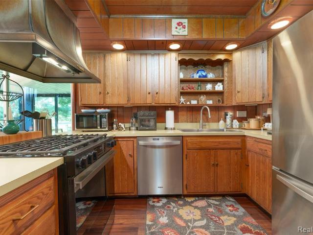 3275 Gramer Road