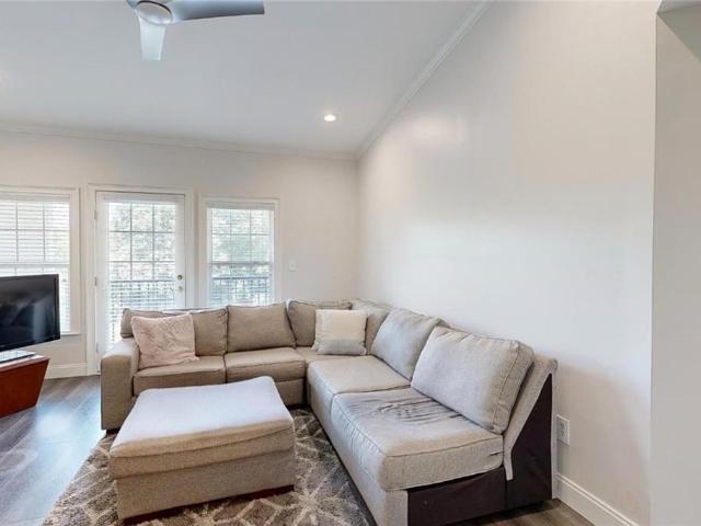 3275 Lenox Road NE 413