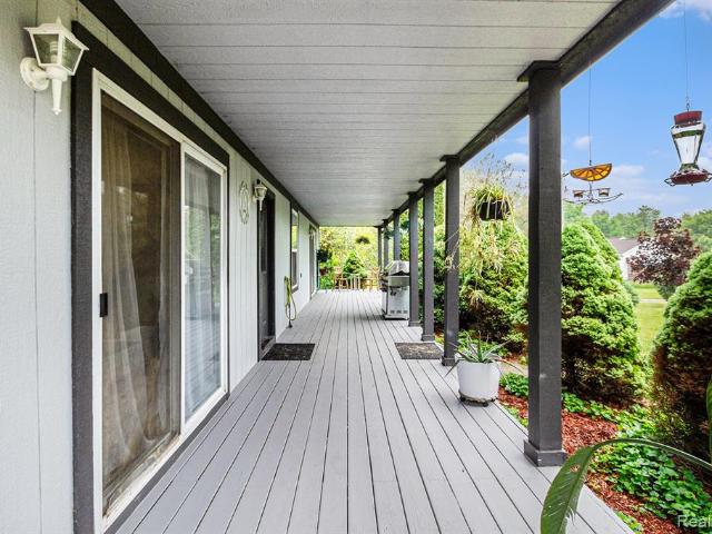 3275 Levalley Road