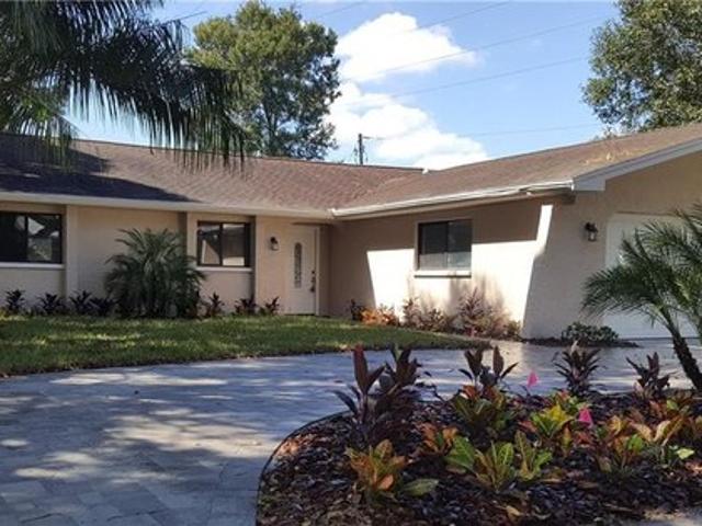 3276 Fox Hill Dr, Clearwater, FL 33761