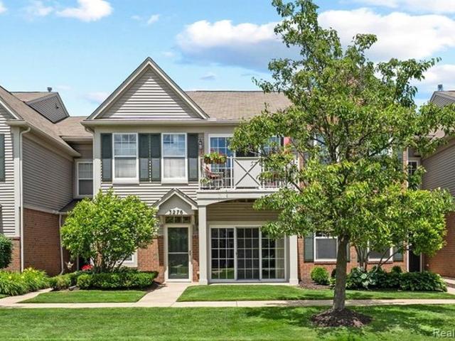 3276 Theodore E Unit 2, Wixom, MI 48393