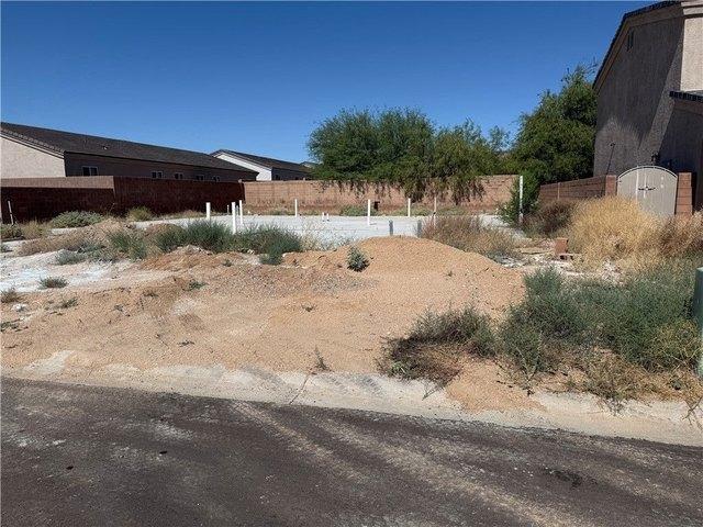 3277 and 3279 Tierra Del Sol Dr, Kingman, AZ 86409