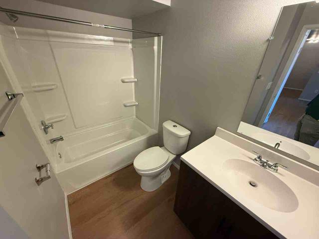 3278 North Dousman St. 2 Bedroom Apartment for Rent at Milwaukee Ave, Milwaukee, WI 53213