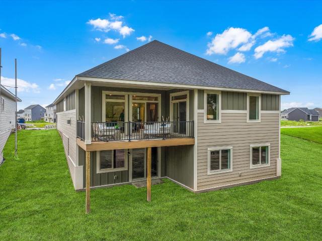 3278 SW Winfield Way