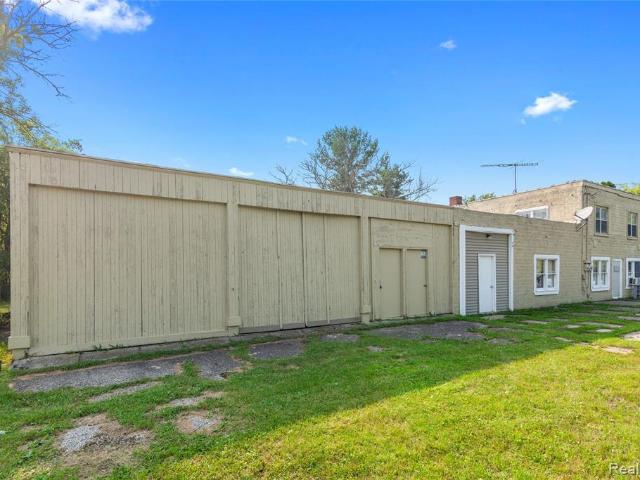 3279 Emmett Road