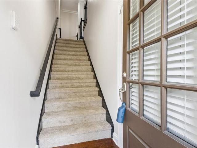 3279 Greenwood Oak Drive