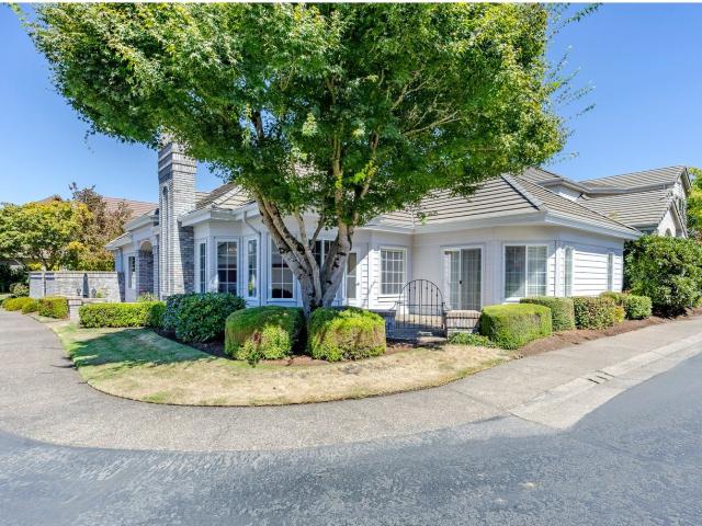 3279 Lakemont DR