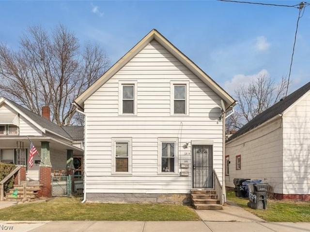 3279 W 44th St, Cleveland, OH 44109