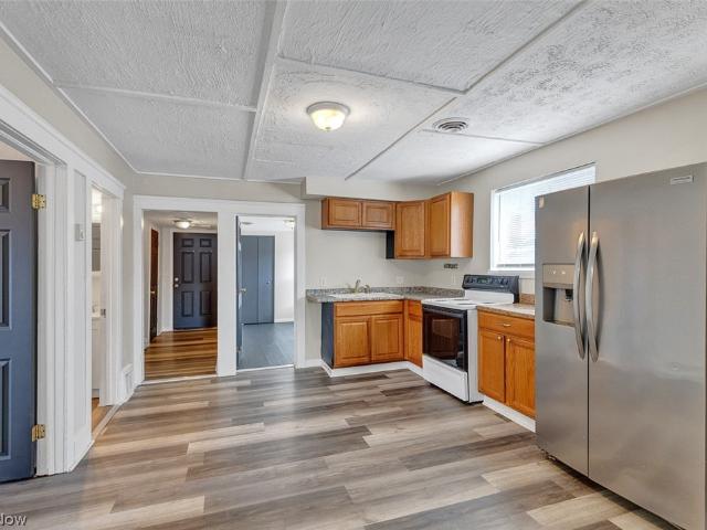 3279 W 44th Street