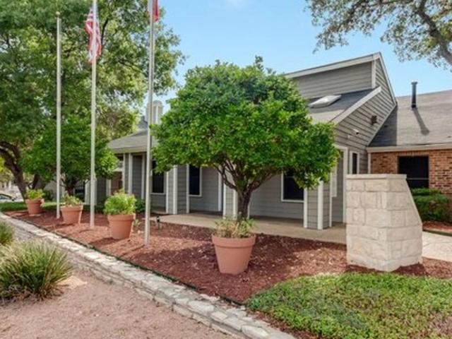 3270 Nacogdoches Rd, San Antonio, TX 78217