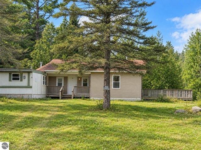 3270 Daisy Ln, Alpena, MI 49707