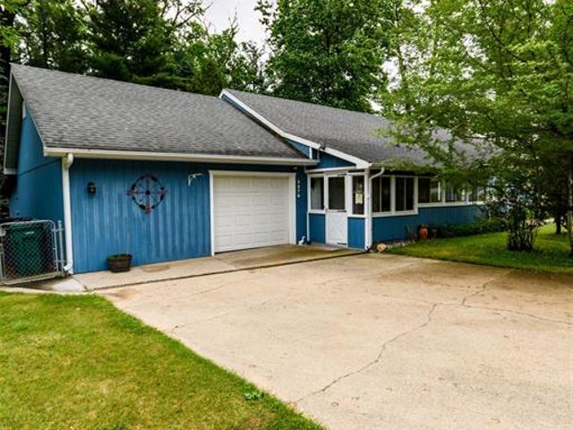 3270 Woods Road