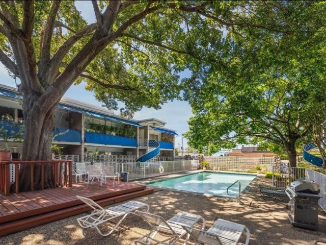 3271 Sul Ross Street 11