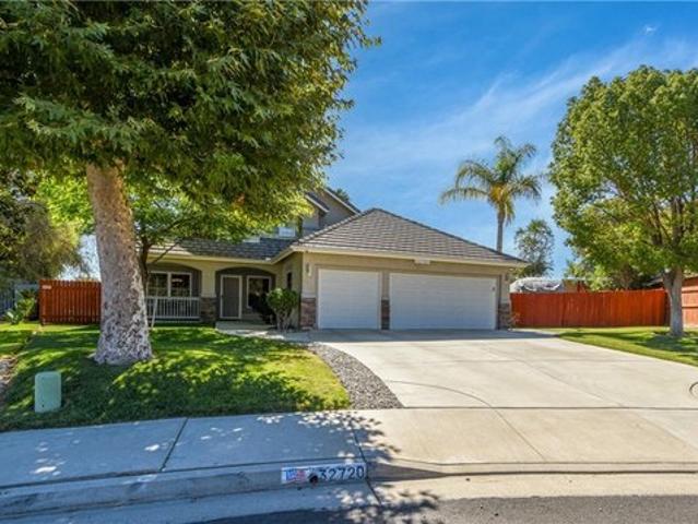 32720 Royal Oak Ln, Lake Elsinore, CA 92530