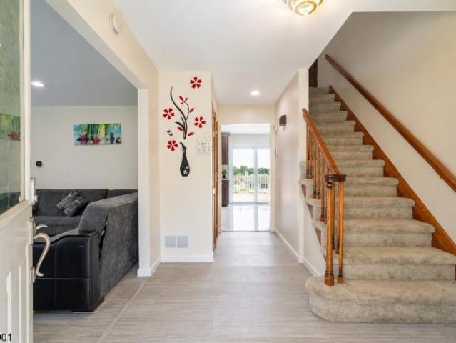 3272 Evergreen Lane