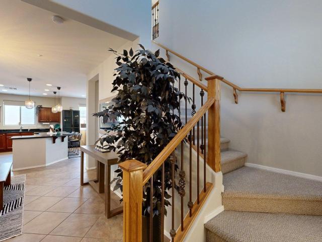 3272 e meadowview drive