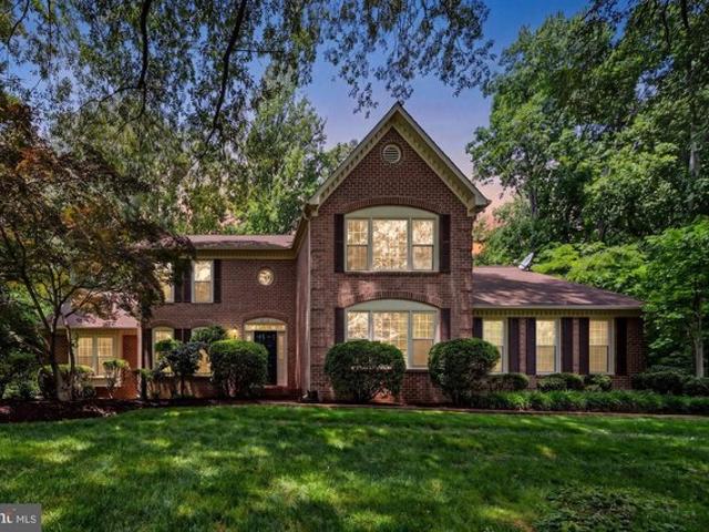 3272 History Dr, Oakton, VA 22124