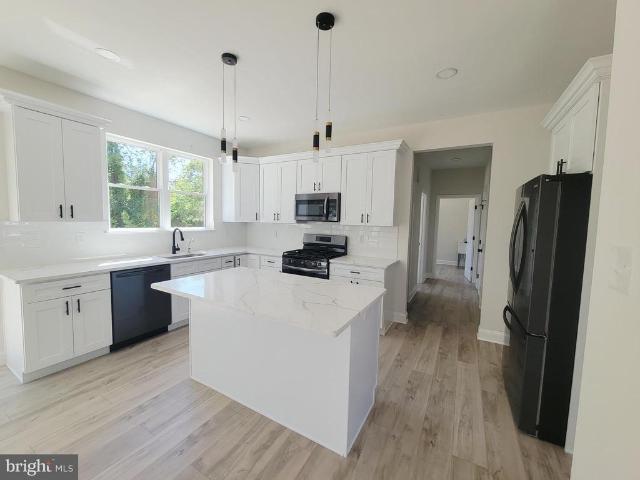 3273 Manaway Lane