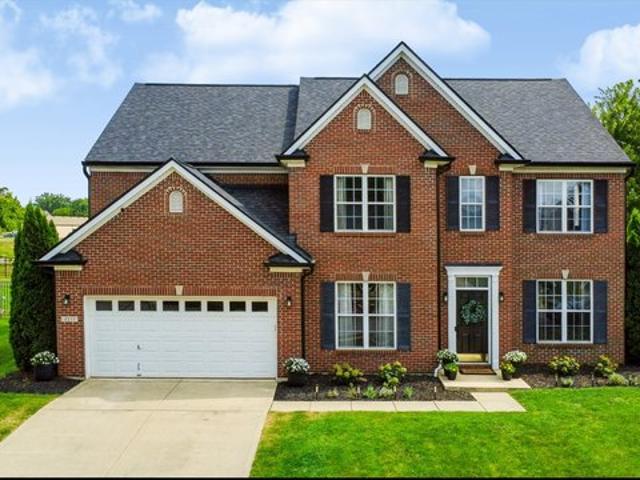 3273 Glenwillow Ct, Bargersville, IN 46106