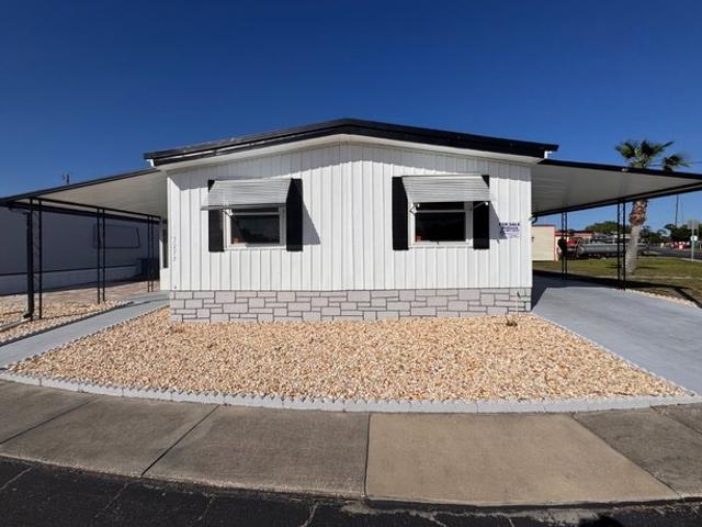 3273 3rd Ave, Mims, FL 32754
