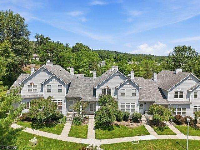 327 Carnegie Ct, Independence Township, NJ 07840