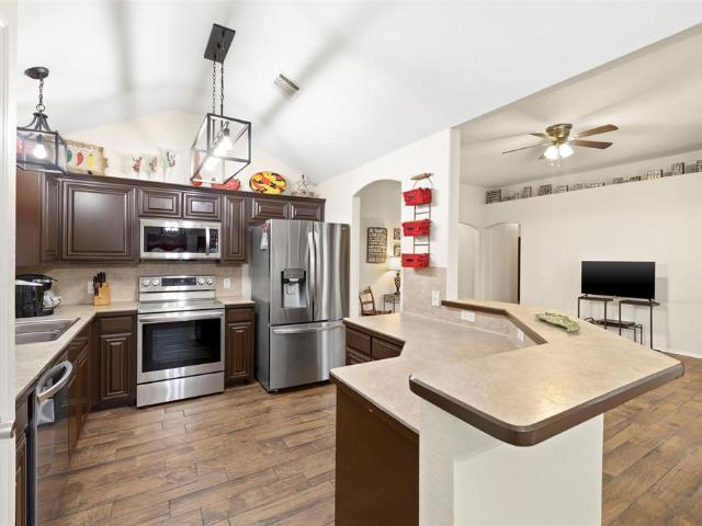 327 Choctaw Trail