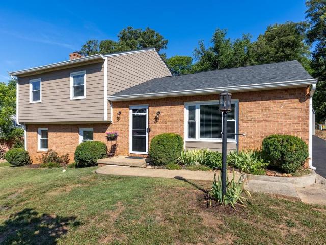 327 Brentwood Rd
