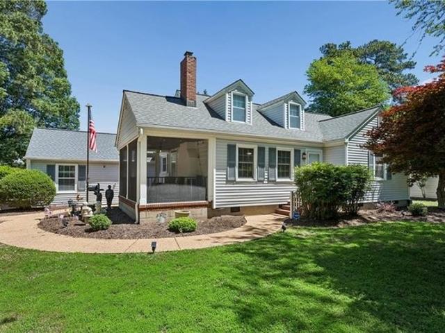 327 Deep Creek Rd, Newport News, VA 23606