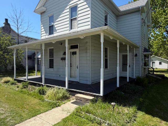 327 E 11TH Street