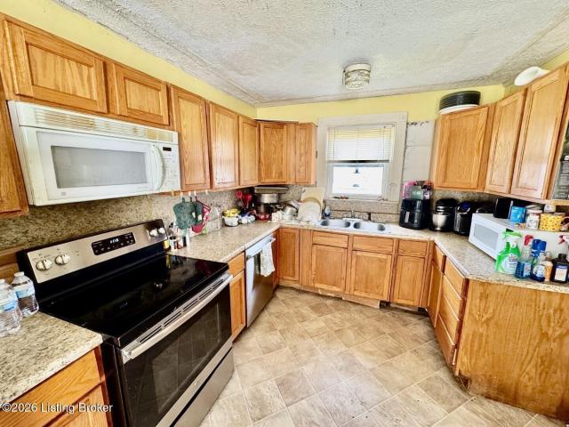 327 E Main St