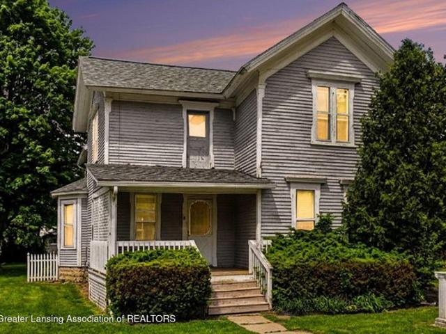 327 E Middle St, Williamston, MI 48895