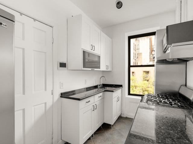 327 East 3rd Street, Unit 2E