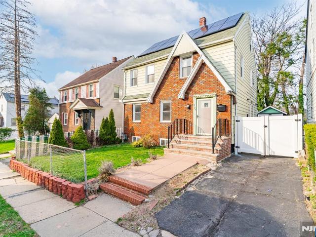 327 Field Pl, Hillside, NJ 07205 | MLS #26012 | Compass