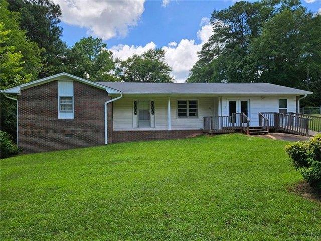 327 Kensington Cir, Bremen, GA 30110