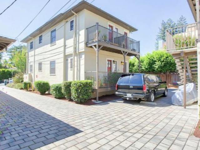 327 Hawthorne Ave, Palo Alto, CA 94301 | MLS #ML82030 | Compass