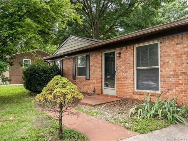 327 Hawthorne Dr, Jeffersonville, IN 47130