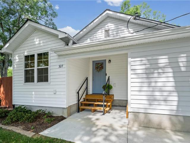 327 Hillcrest Drive
