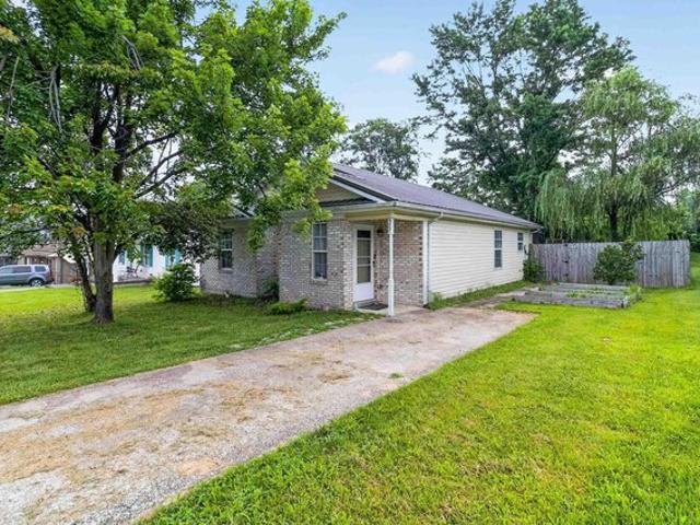 327 Irvine View St, Richmond, KY 40475
