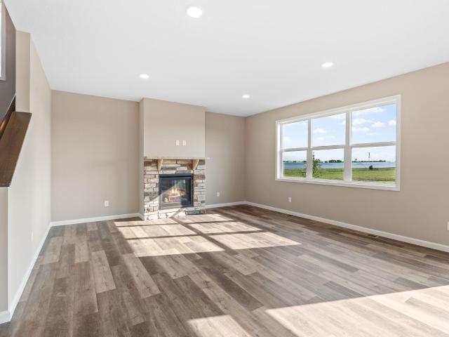 327 Otto Drive NW