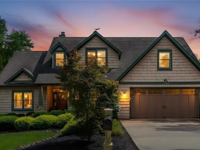 327 Locust Grove Ln, Senecaville, OH 43780
