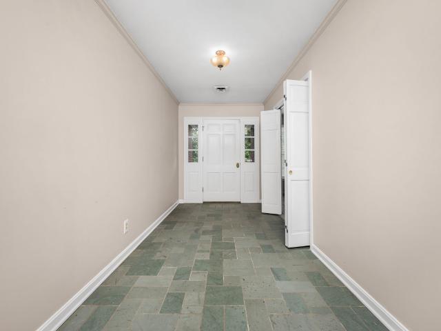 327 Minerva Dr