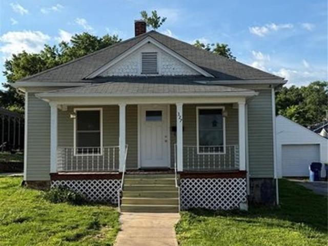 327 N 7th St, Festus, MO 63028