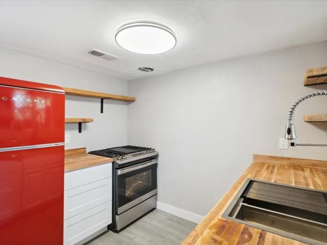 327 N 16th Ave, Phoenix, AZ 85007