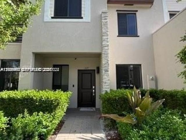 327 NE 208th Ter, Miami, FL 33179
