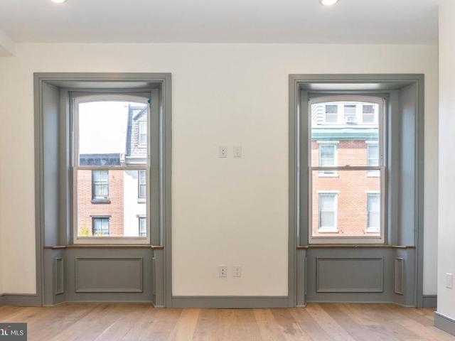 327 S 16Th Street # 2F