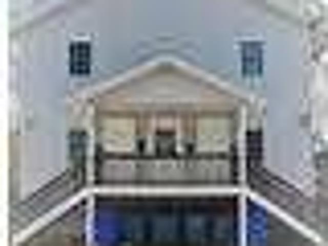 327 S Courtland